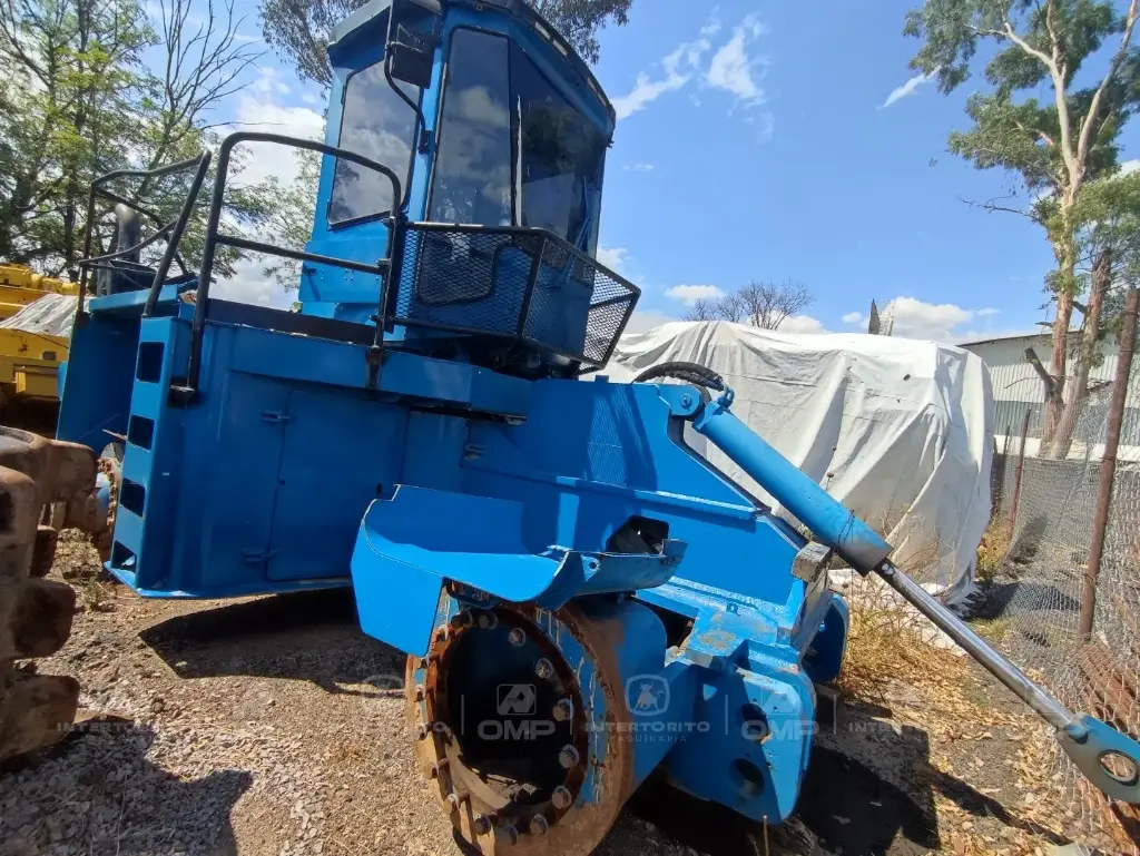 Tractocompactador para basura AL JON 81K | Intertorito